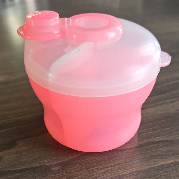 Munchkin | Other | Munchkin Formula Dispenser Pink | Poshmark